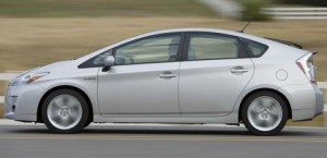2011 Toyota Prius Review, Specs, Pictures, Price & MPG